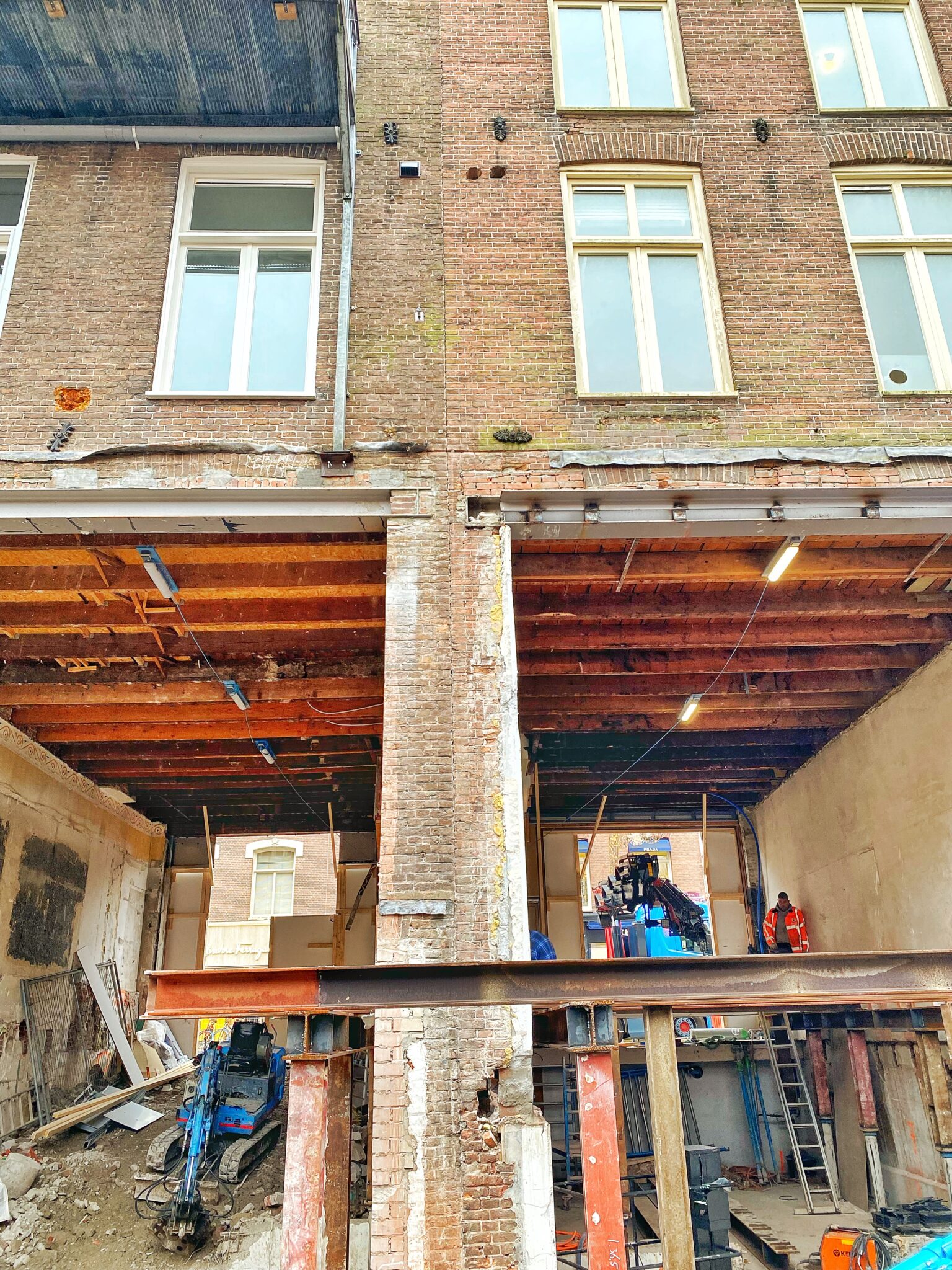 Funderingsherstel met kelderbouw Amsterdam! - Schijf Groep